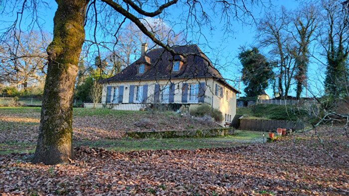 Maison à vendre - Mussidan - 6 pièces - 3 chambres