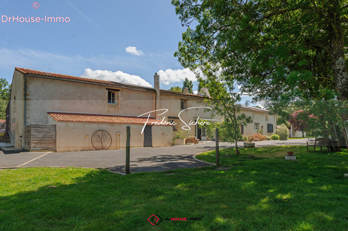 Marans : Maison 10 pièces à vendre