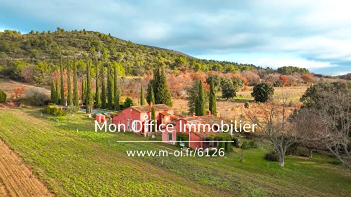 Maison à vendre - Lauris - 6 pièces - 4 chambres