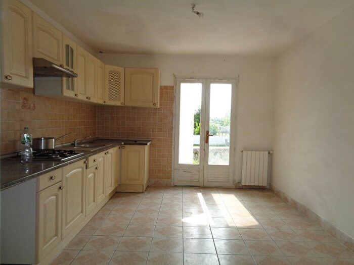 Maison à vendre - Saint-Genis-de-Saintonge - 9 pièces - 6 chambres