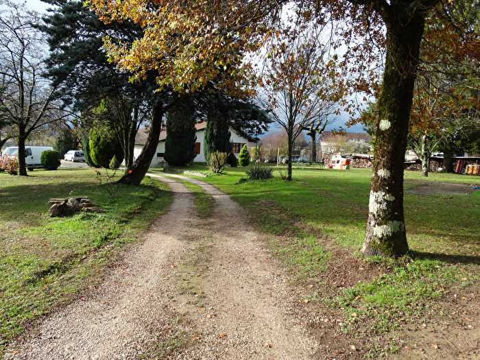 Maison à vendre - La Buisse - 4 pièces - 2 chambres