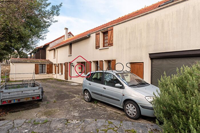 Maison à vendre - Achères, Centre-ville, Cité de la Barricade - 6 pièces - 4 chambres