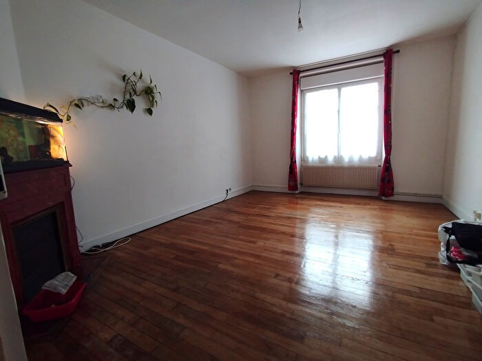 Appartement à vendre - Fougères, Paron, Orières, Ecartelée, Bonabry - 4 pièces - 2 chambres