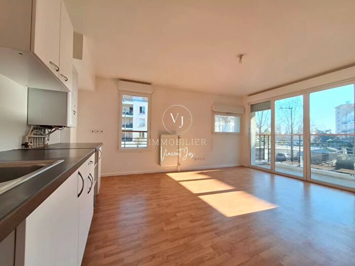 Appartement à vendre - Mantes-la-Jolie, Centre-ville - 3 pièces - 2 chambres