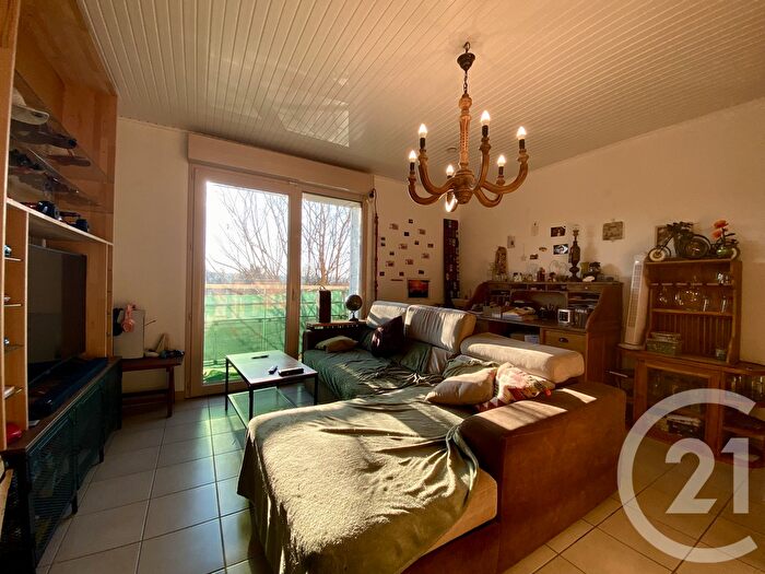 Appartement à vendre - Saint-Genix-sur-Guiers - 3 pièces - 2 chambres