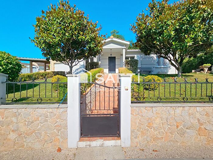 Maison à vendre - Sainte-Eulalie - 6 pièces - 3 chambres