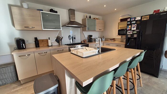 Maison à vendre - Poueyferré - 6 pièces - 4 chambres