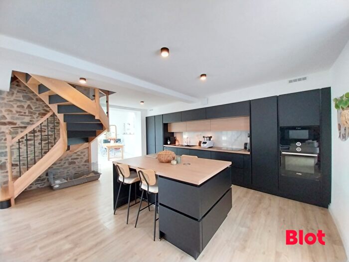 Maison 6 pièces à Plerguer, à vendre