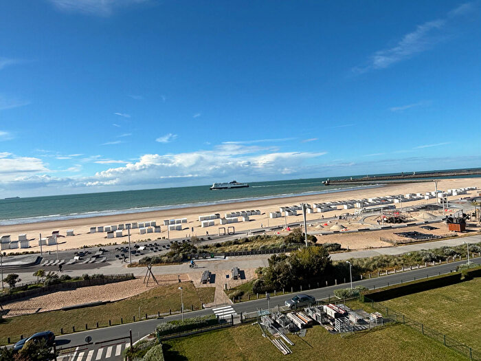 Calais, Front de Mer : Appartement 4 pièces à vendre