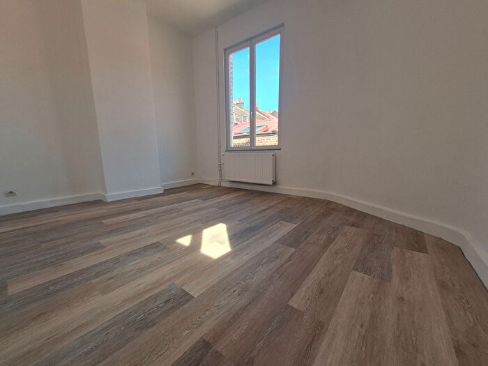 Maison 4 pièces à Lille, Hellemmes Centre-ville, Pavé du Moulin, à vendre