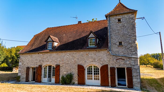 Maison 7 pièces à Saint-Sozy, à vendre