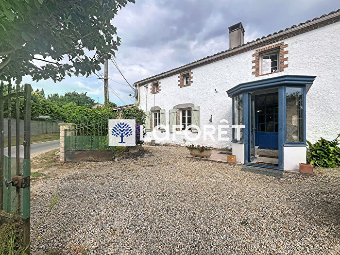 Maison à vendre - Voulmentin, Saint-Clémentin