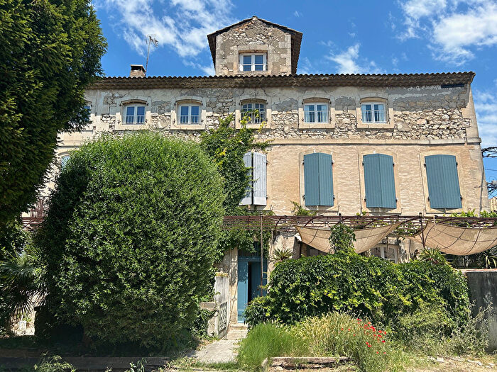Noves - Appartement 5 pièces à vendre