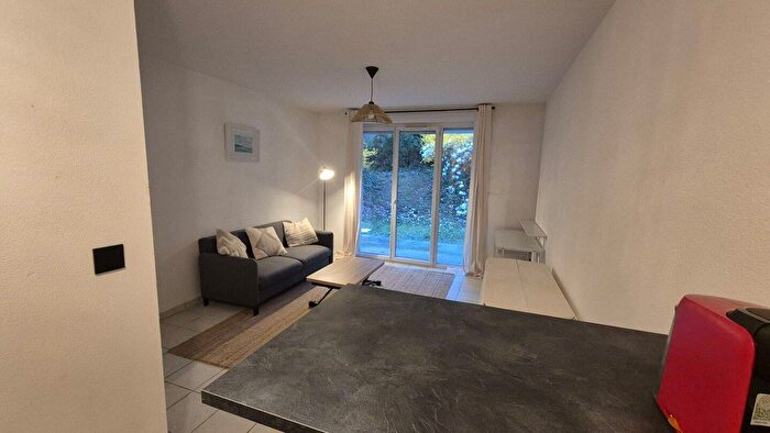 Appartement à louer - Sud, Soyaux - 2 pièces - 1 chambre