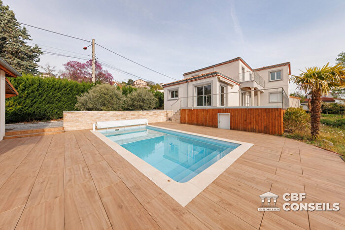 Châteaugay - Maison 8 pièces à vendre