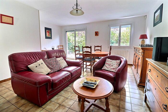 Chenôve, Chenôve : Maison 5 pièces à vendre