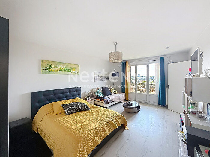 Appartement 1 pièce à Bron, Les Essarts, à vendre