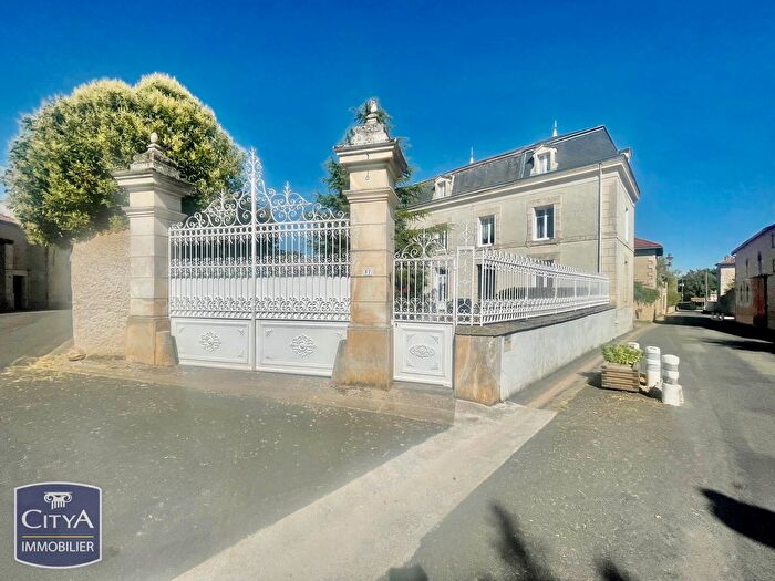 Maison 5 pièces à vendre à Yversay
