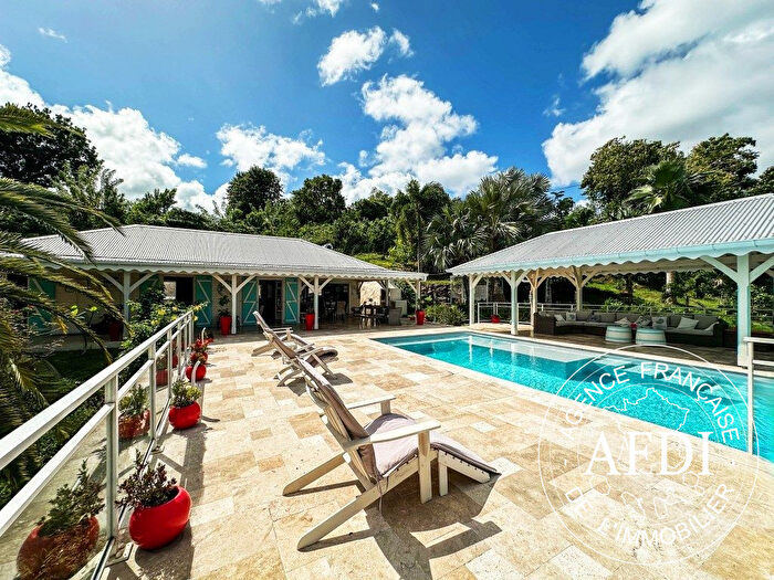 Maison à vendre - Les Trois-Îlets - 8 pièces - 5 chambres