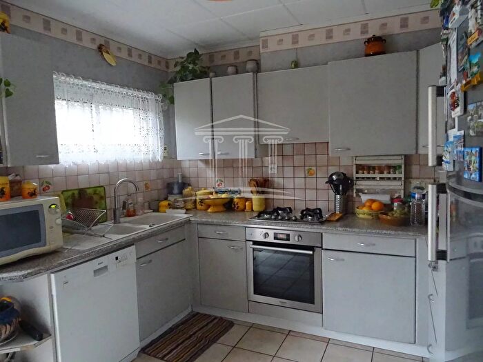 Maison à louer - Sorgues, La Montagne, Bourdines - 5 pièces - 3 chambres