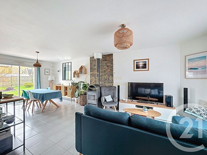 Maison à vendre - Combourg - 4 pièces - 3 chambres