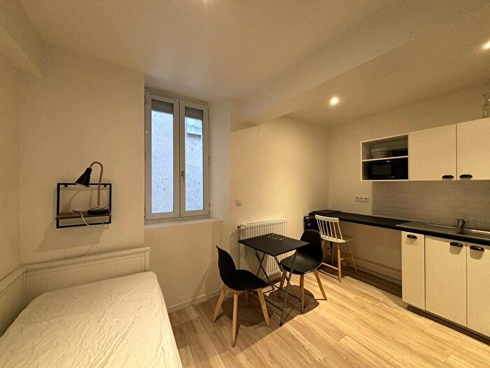 Centre, Angers : Appartement 1 pièce à louer