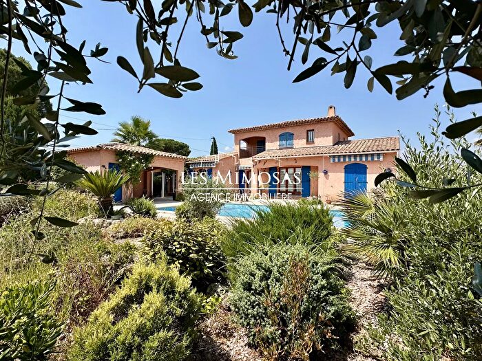 Maison à vendre - Le Muy - 4 pièces - 3 chambres