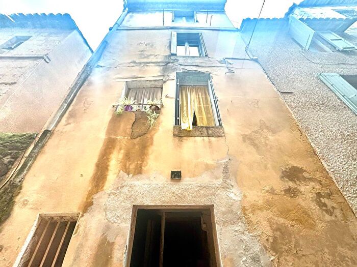 Maisons à vendre et appartements à louer - 1