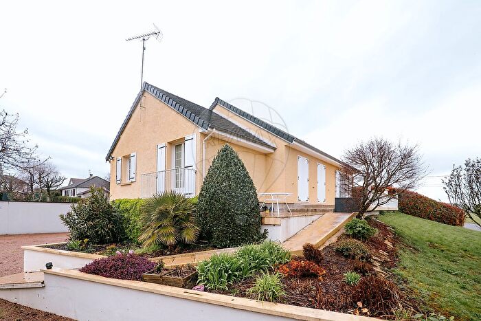 Maison à vendre - Lapalisse - 5 pièces - 4 chambres