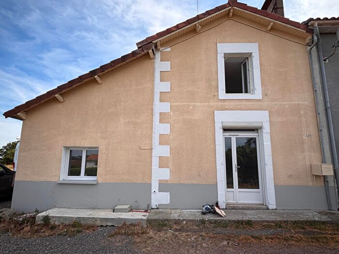 Exideuil : Maison 5 pièces à vendre