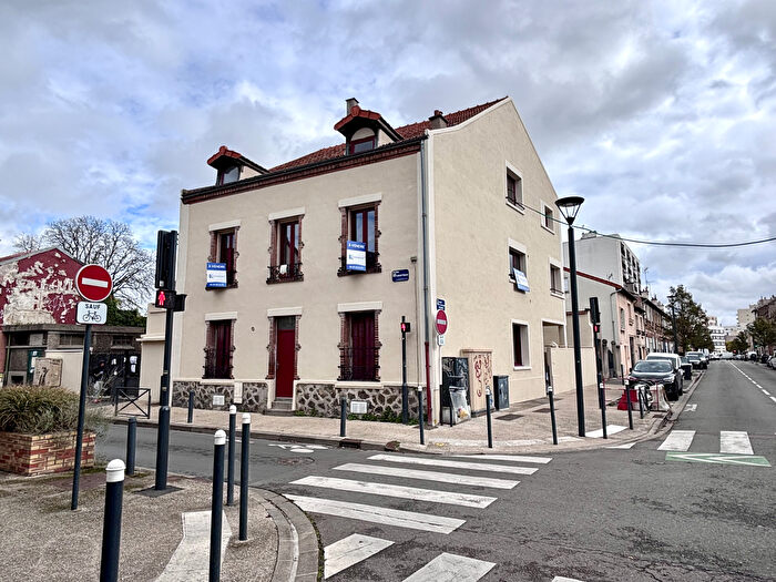 Appartement à vendre - Romainville, Centre-ville - 2 pièces - 1 chambre