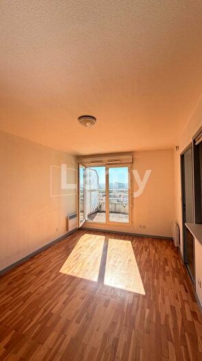 Charpennes-Tonkin, Villeurbanne : Appartement 2 pièces à louer