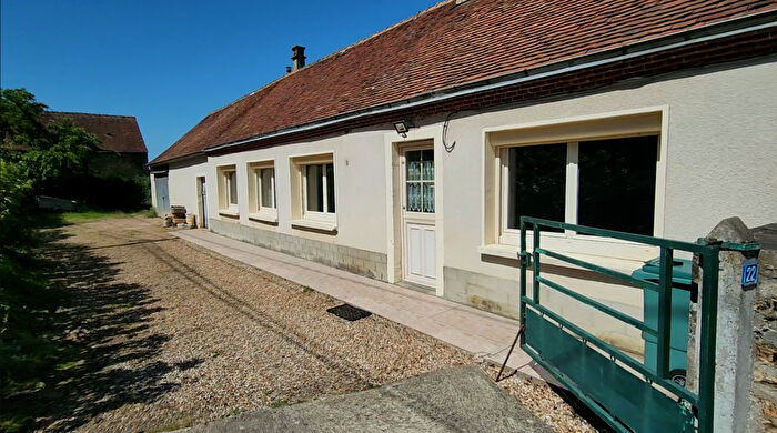 Villaines-la-Gonais - Maison 4 pièces à vendre