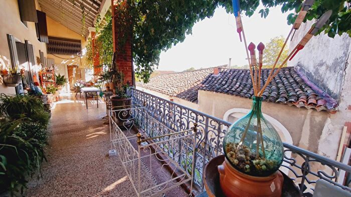 Maison à vendre - Lézan - 10 pièces - 5 chambres