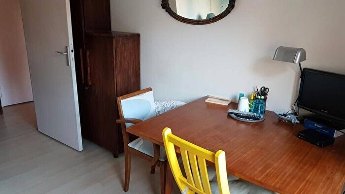 Appartement à louer - La Terre Aux Clercs, Saint-Gratien - 1 pièce