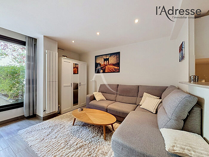 Suresnes, Centre-ville : Appartement 2 pièces à vendre