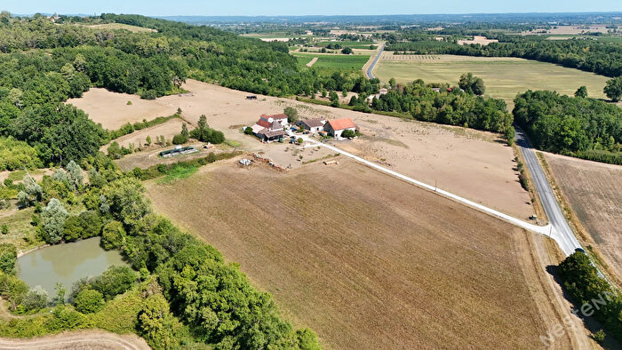 Gageac-et-Rouillac : Maison 7 pièces à vendre
