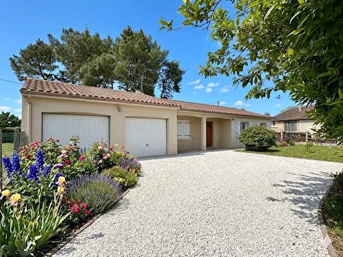 Savigny-Lévescault - Maison 4 pièces à vendre
