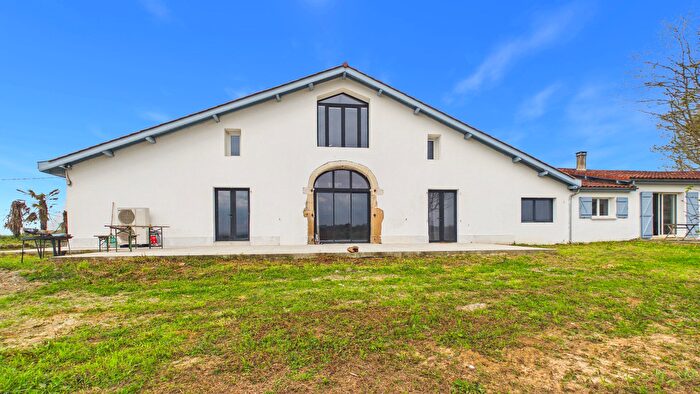 Biaudos : Maison 12 pièces à vendre