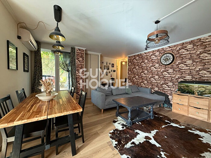 Givors, Centre-ville : Appartement 3 pièces à vendre
