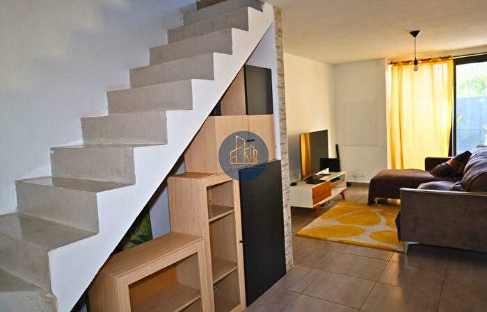 Maison à louer - Saint-Pierre - 3 pièces - 2 chambres