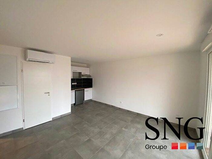 Appartement à louer - Eaunes - 2 pièces - 1 chambre