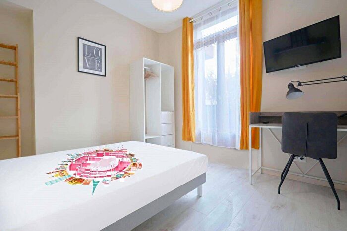 Appartement à louer - Centre Ville, Reims - 1 pièce