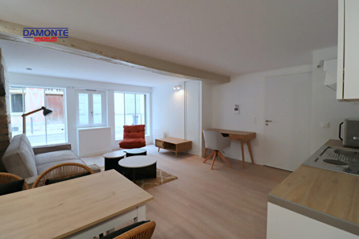 Appartement 2 pièces à louer à Troyes, Cathédrale