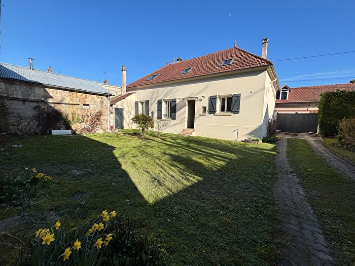 Maison à vendre - Compiègne - 5 pièces - 4 chambres