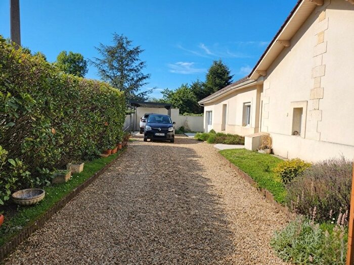 Saint-Médard-de-Guizières : Maison 5 pièces à vendre