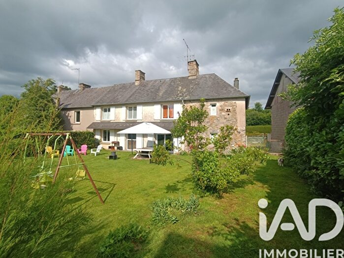 Maison à vendre - Saint-Sauveur-Lendelin - 5 pièces - 4 chambres