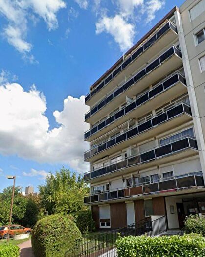 Auguste Geneviève-Benoît Malon, Livry-Gargan : Appartement 3 pièces à louer