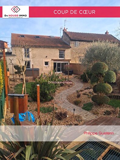 Maison à vendre - Neuville-de-Poitou - 5 pièces - 3 chambres