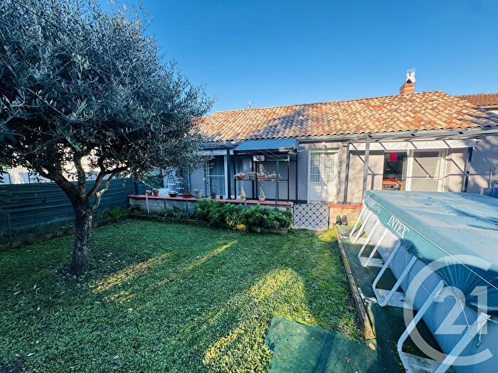 Maison à vendre - Graulhet, Centre-ville, Panessac, Plaine de Millet - 4 pièces - 3 chambres